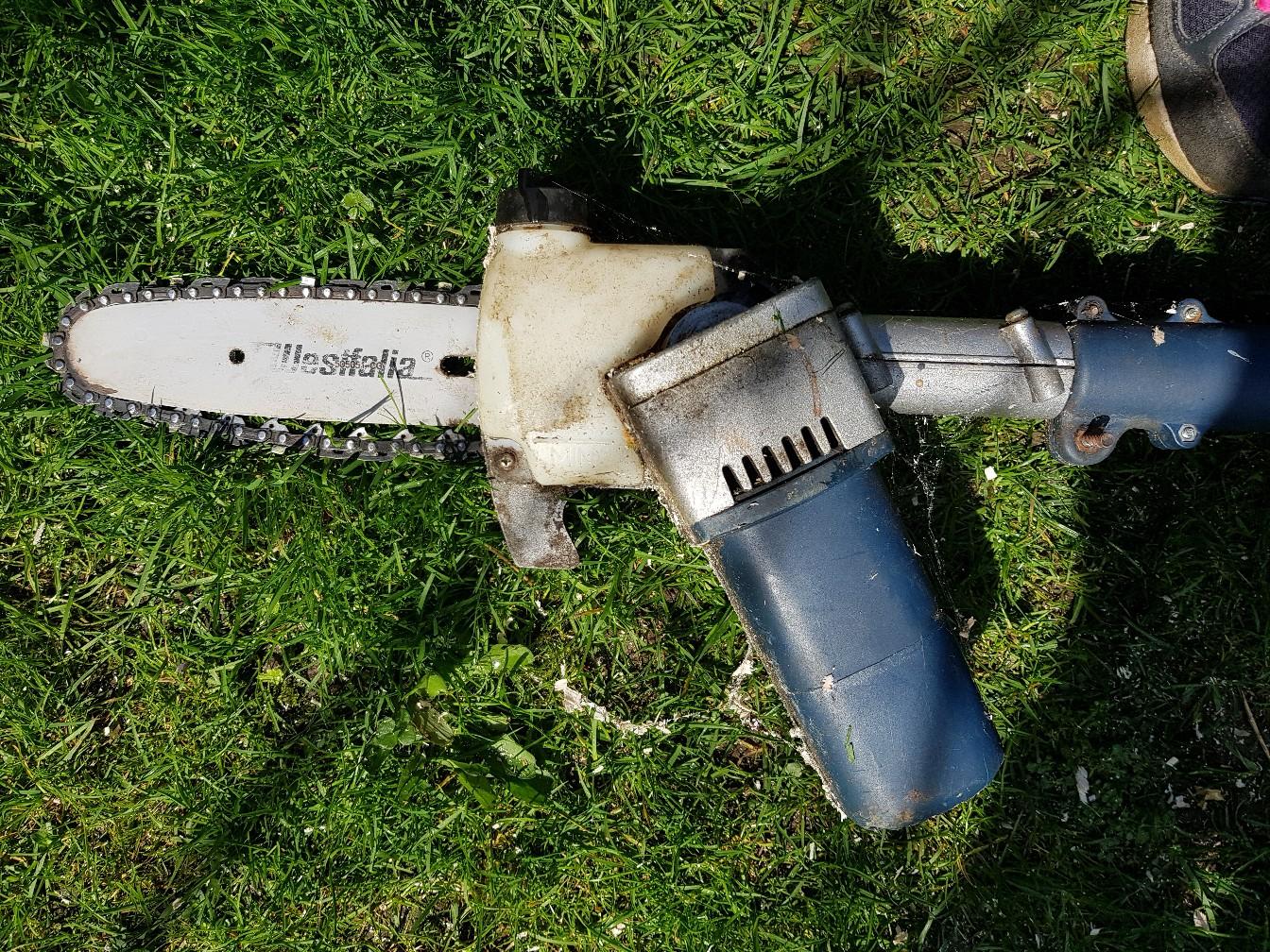 Westfalia long reach pole chainsaw telescopi in B14 Birmingham for £25. ...