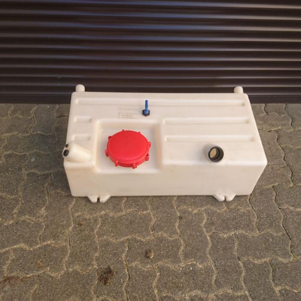 Frischwassertank Wohnmobil/Wohnwagen in 57290 Neunkirchen für 50,00 ...