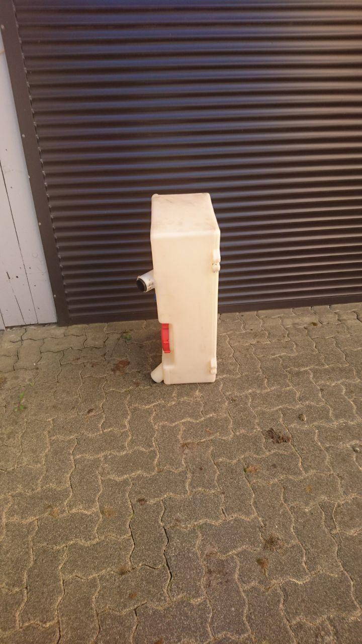 Frischwassertank Wohnmobil/Wohnwagen in 57290 Neunkirchen für 50,00 ...