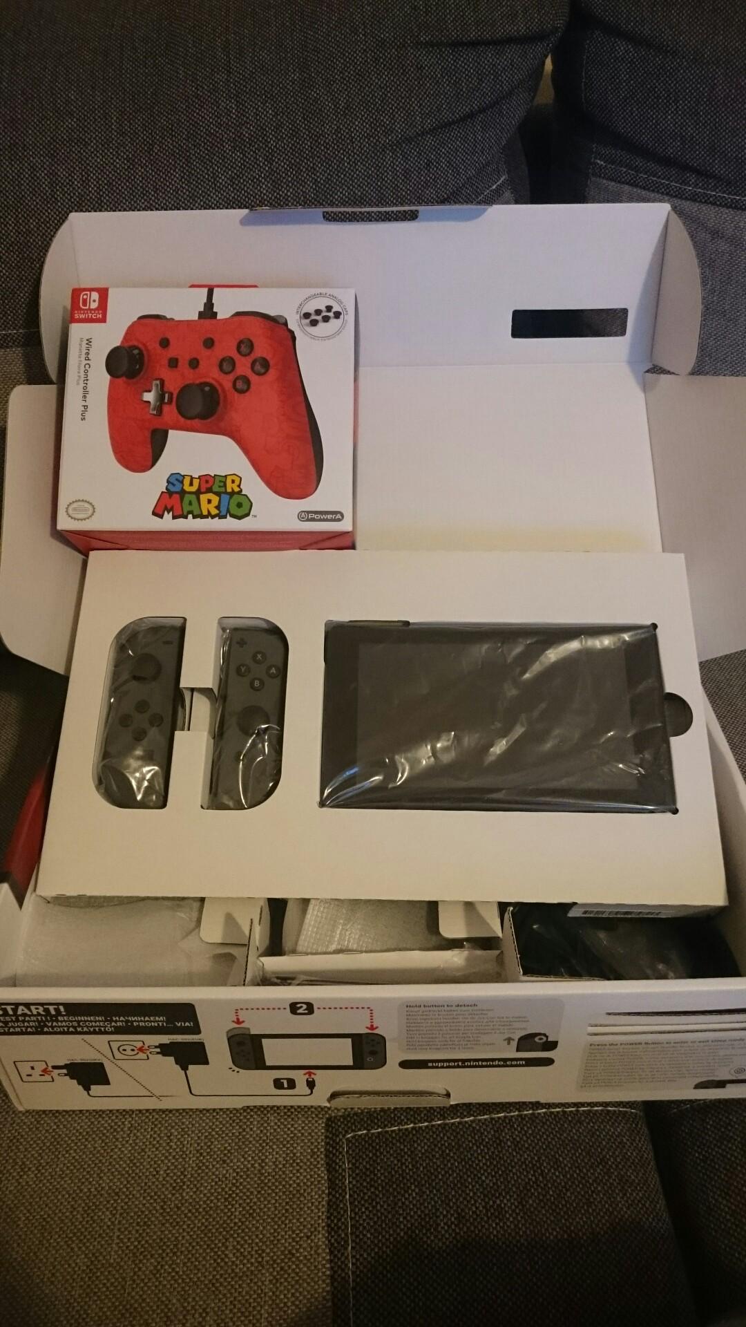 Nintendo switch with extra controller in B20 Birmingham für 220,00 ...