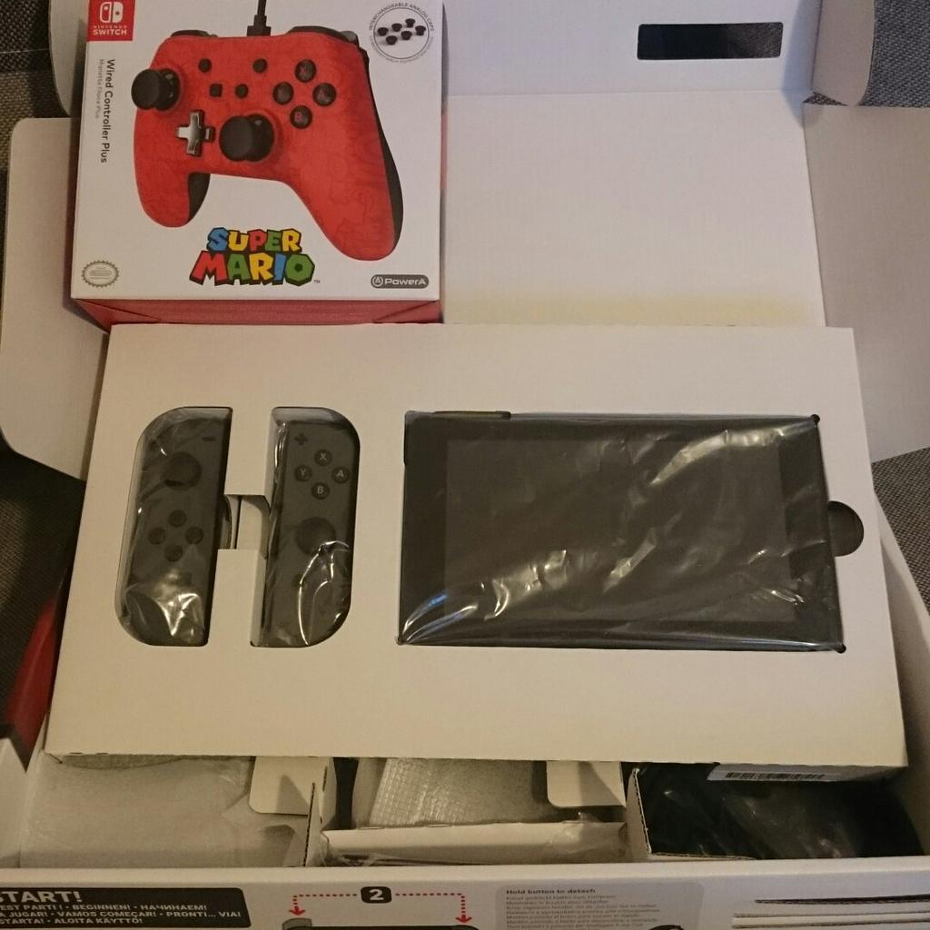 Nintendo switch with extra controller in B20 Birmingham für 220,00 ...