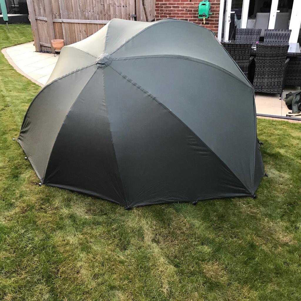 Fox Supa Brolly System MK1 in Basildon für £ 105,00 zum Verkauf | Shpock AT