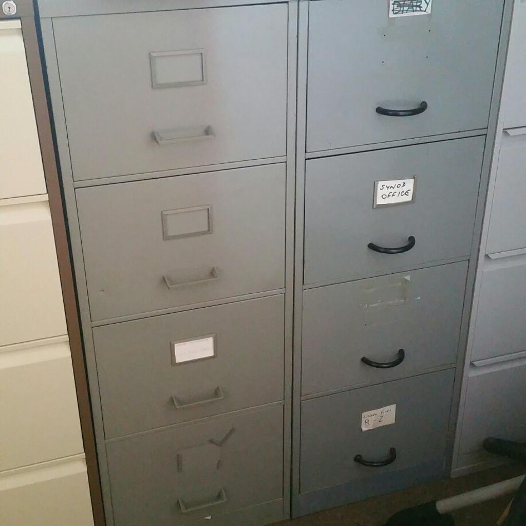4 draw metal filing cabinets in CH43 Wirral für 10,00 £ zum Verkauf ...