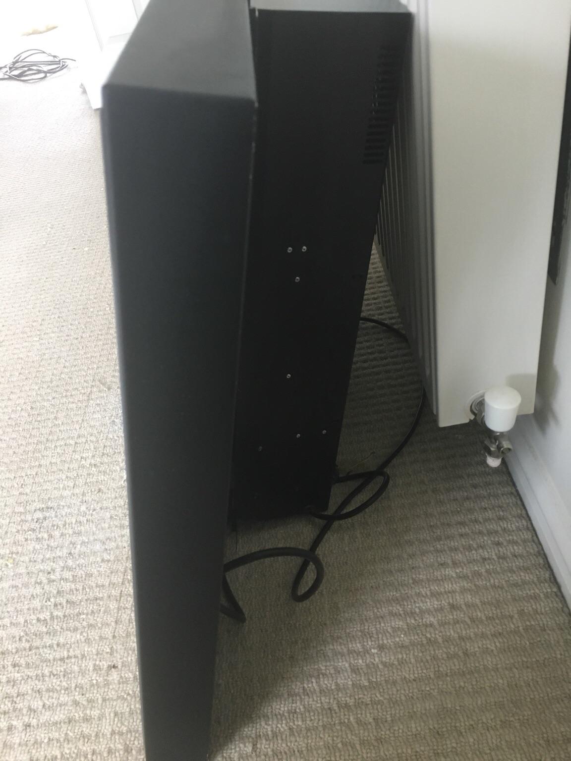 Modern Inset electric fire/mirror effect. in TS25 Carew für 60,00 £ zum ...