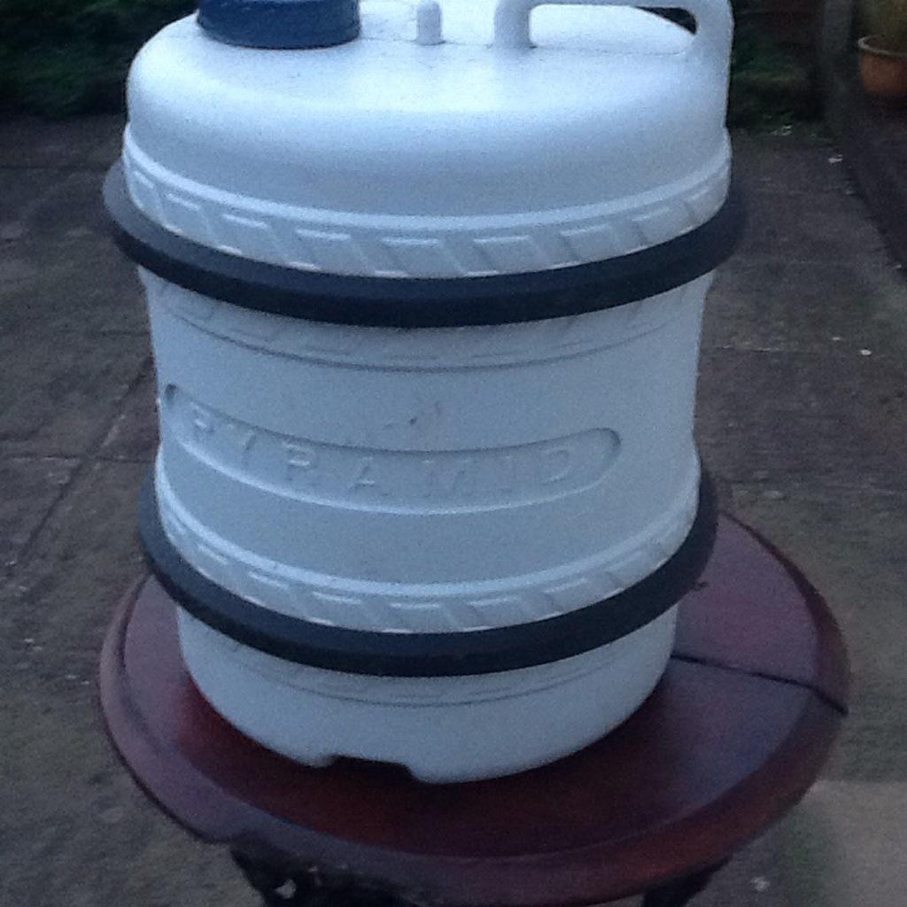 PYRAMID WATER HOG CARAVAN, 51ltrs in Hinckley and Bosworth for £30.00 ...