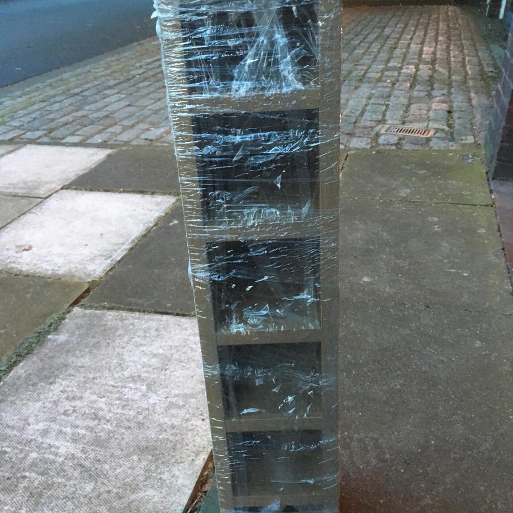 Howdens Wine rack in SE5 London für £ 10,00 zum Verkauf | Shpock AT