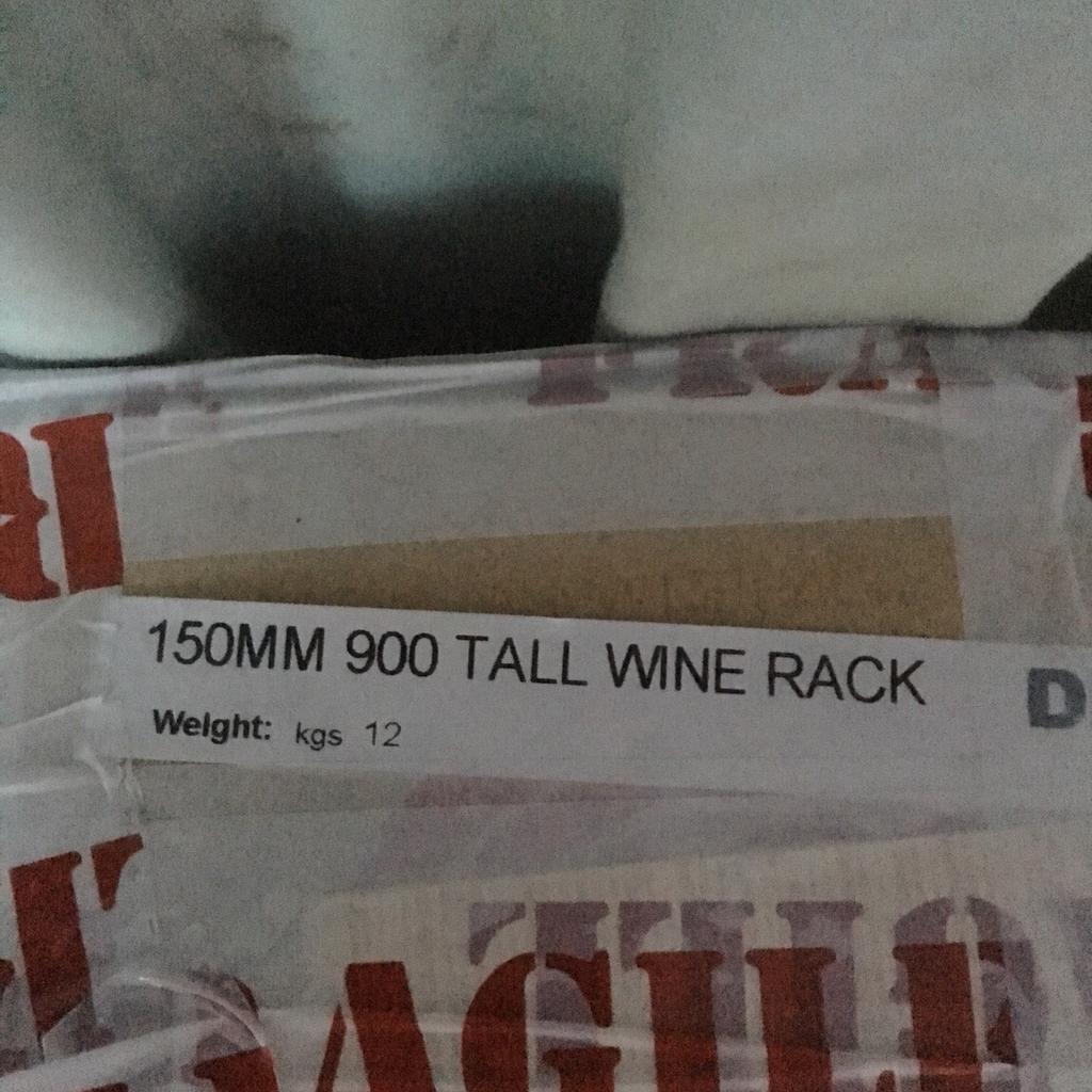 Howdens Wine rack in SE5 London für £ 10,00 zum Verkauf | Shpock AT