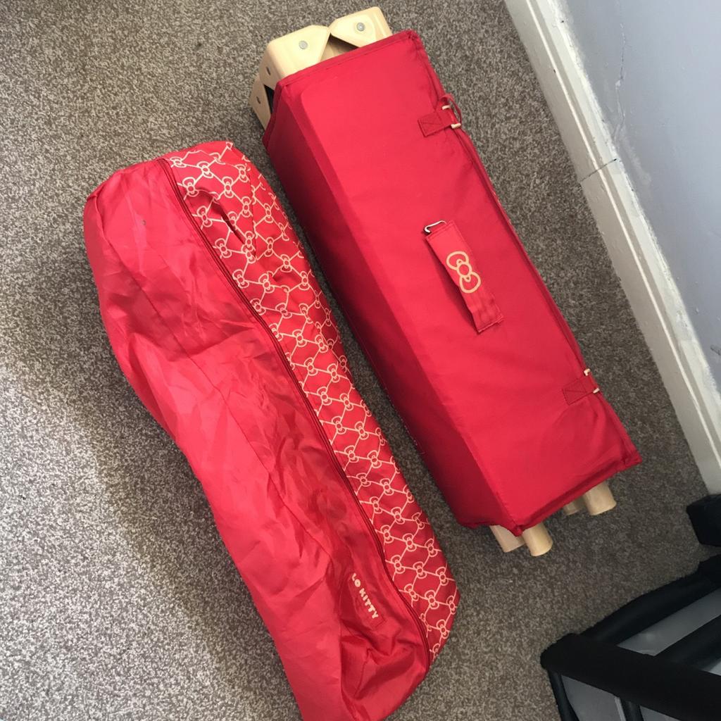Hello kitty travel cot system with Bassinette in B30 Birmingham für £ ...