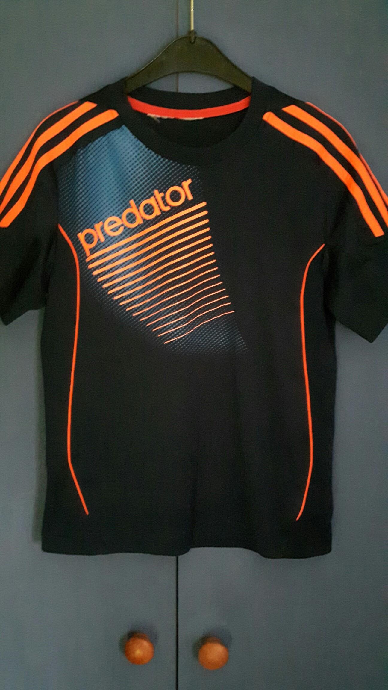 Adidas predator shorts and top set! in B38 Birmingham für 5,00 £ zum ...