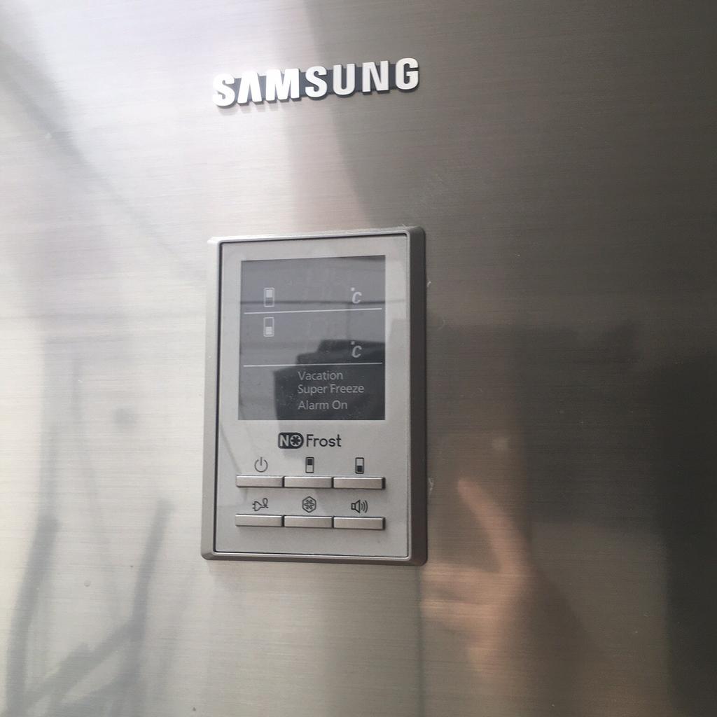 Samsung fridge freezer in SO40 Forest für £ 50,00 zum Verkauf | Shpock AT