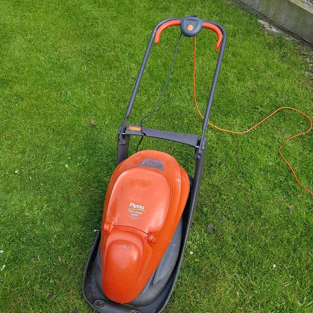 Flymo easyglide 300 in Prees Higher Heath für £ 30,00 zum Verkauf ...