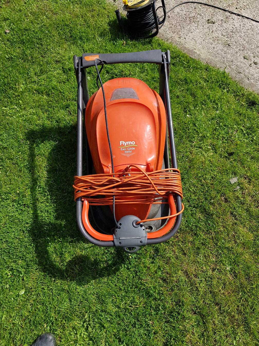 Flymo easyglide 300 in Prees Higher Heath für £ 30,00 zum Verkauf ...