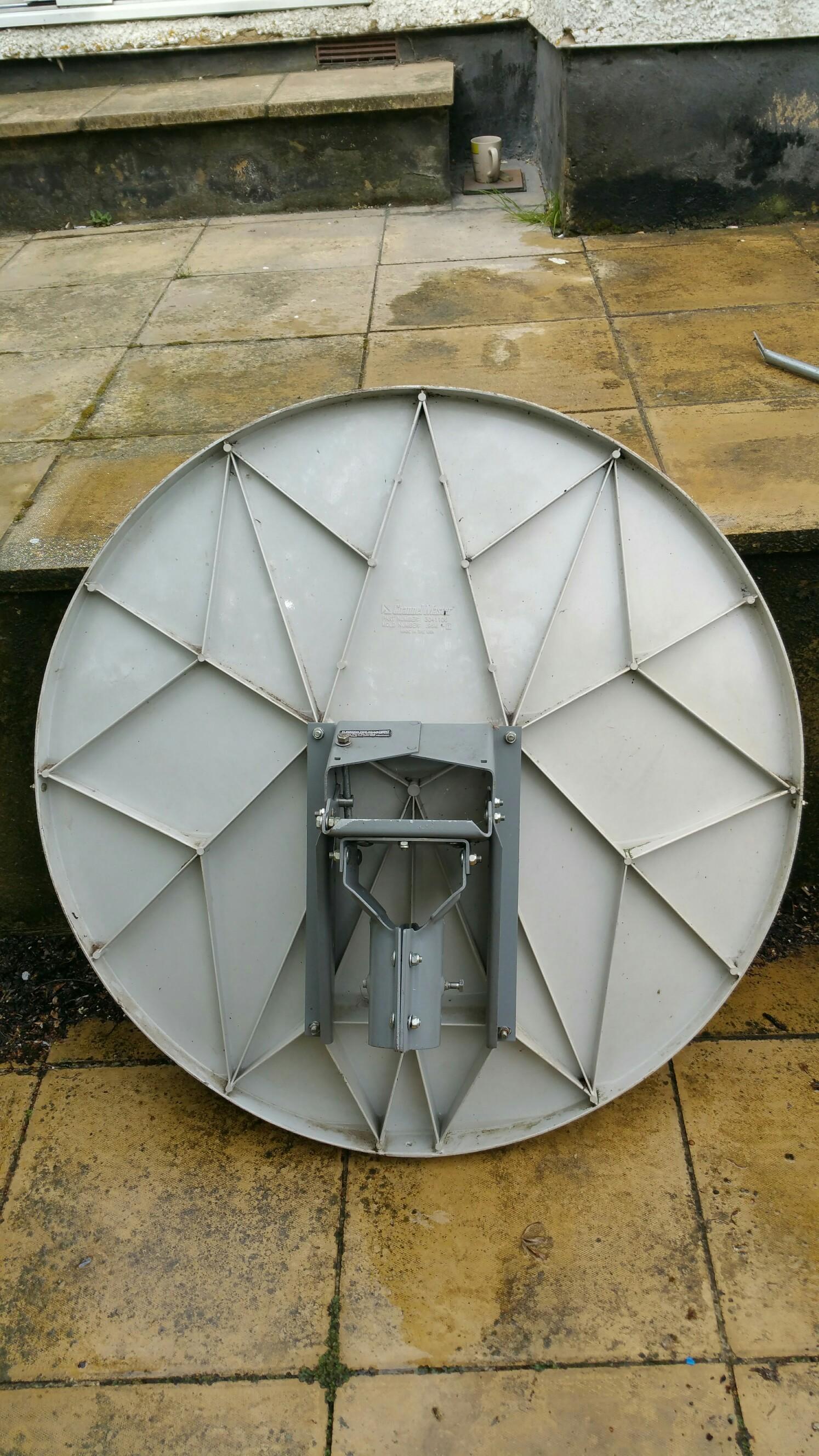Channel Master satellite dish + wall mount in NW4 Barnet for £30.00 for ...