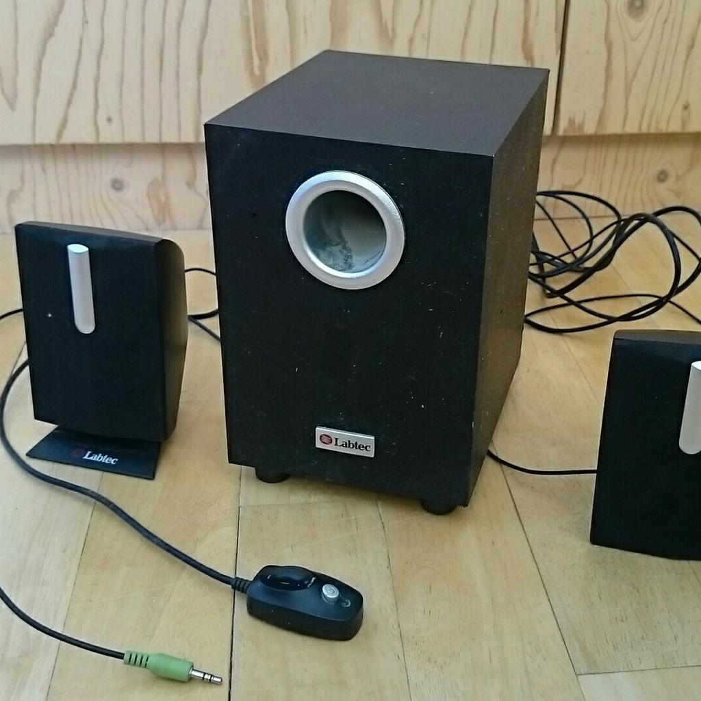 Labtec PC Multimedia Speaker System in TW8 Hounslow für 20,00 £ zum ...