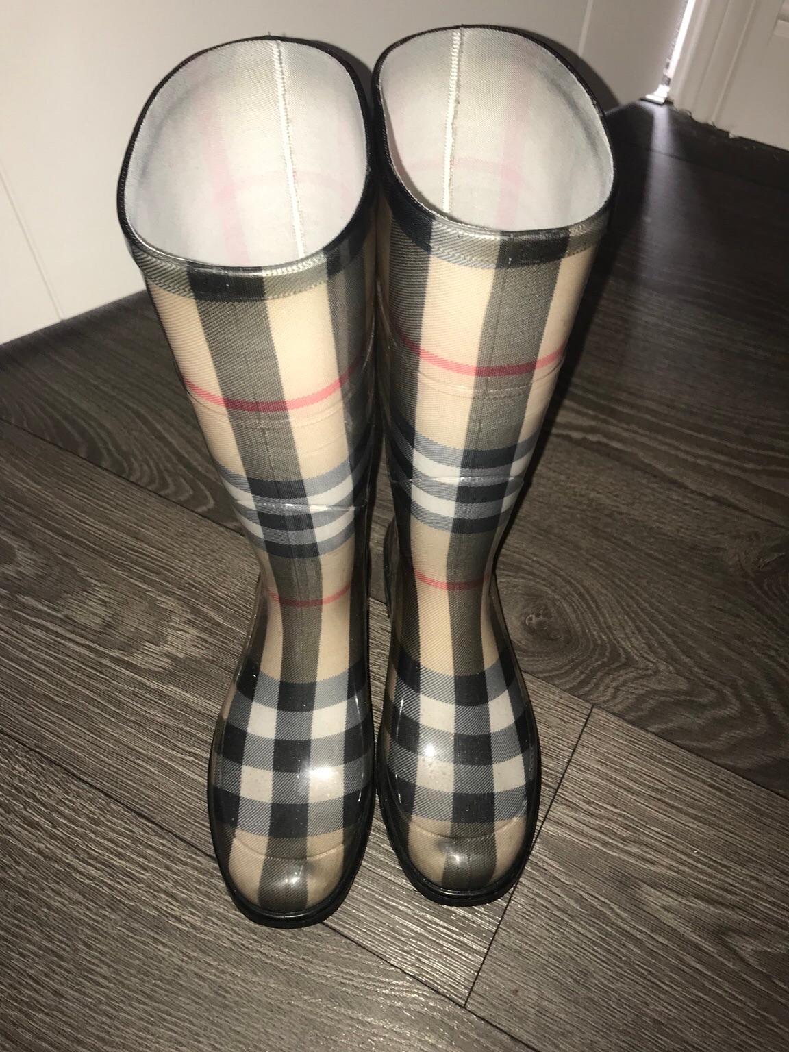 Burberry Womens wellington boots in IG5 Redbridge für 35,00 £ zum ...
