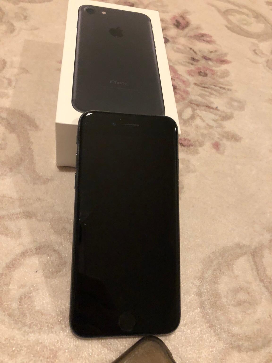 iphone 7 128 gb vhb in 4910 Ried im Innkreis for €450.00 for sale | Shpock