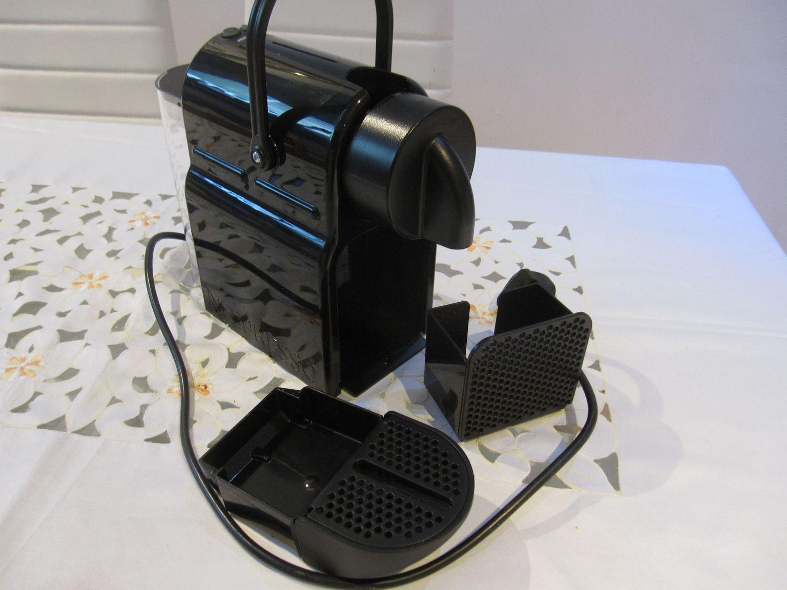 NESPRESSO by Magimix Inissia 11350 Coffee Mac in KT8 Elmbridge für 34 ...