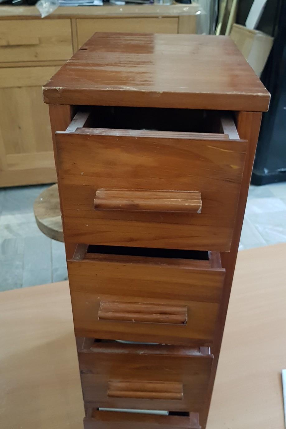 Small draw storage cabinet in E15 London für 20,00 £ zum Verkauf ...