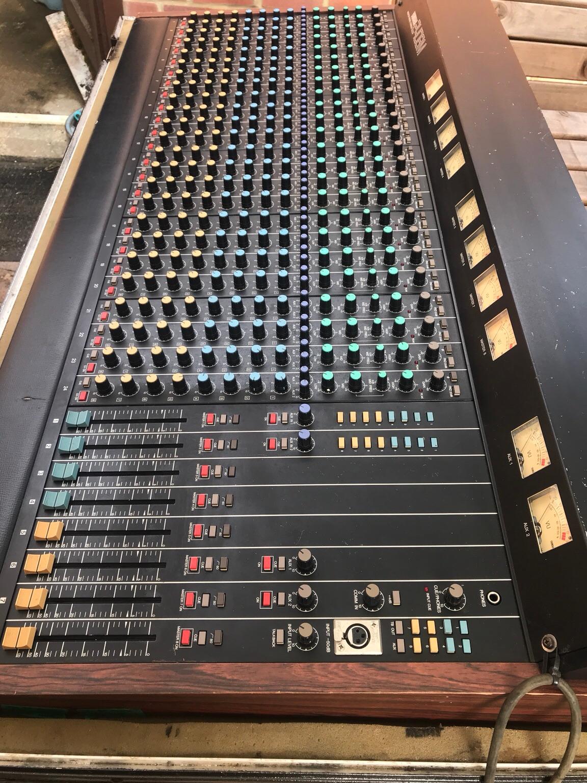 Yamaha 2408M Monitor Mixing Console in MK42 Elstow für 250,00 £ zum ...
