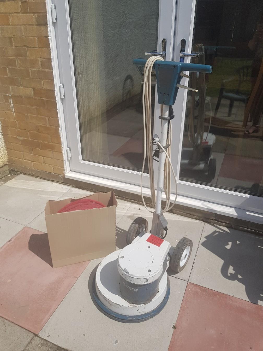 Victor Europa 400 buffer and 6 floor pads in DL5 Aycliffe für 35,00 ...