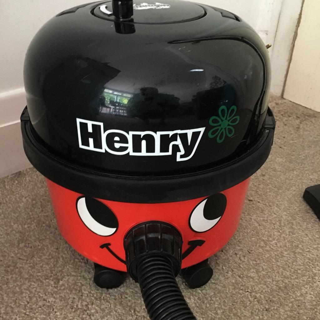 Henry Hoover HVR200A in B20 Birmingham for £65.00 for sale | Shpock