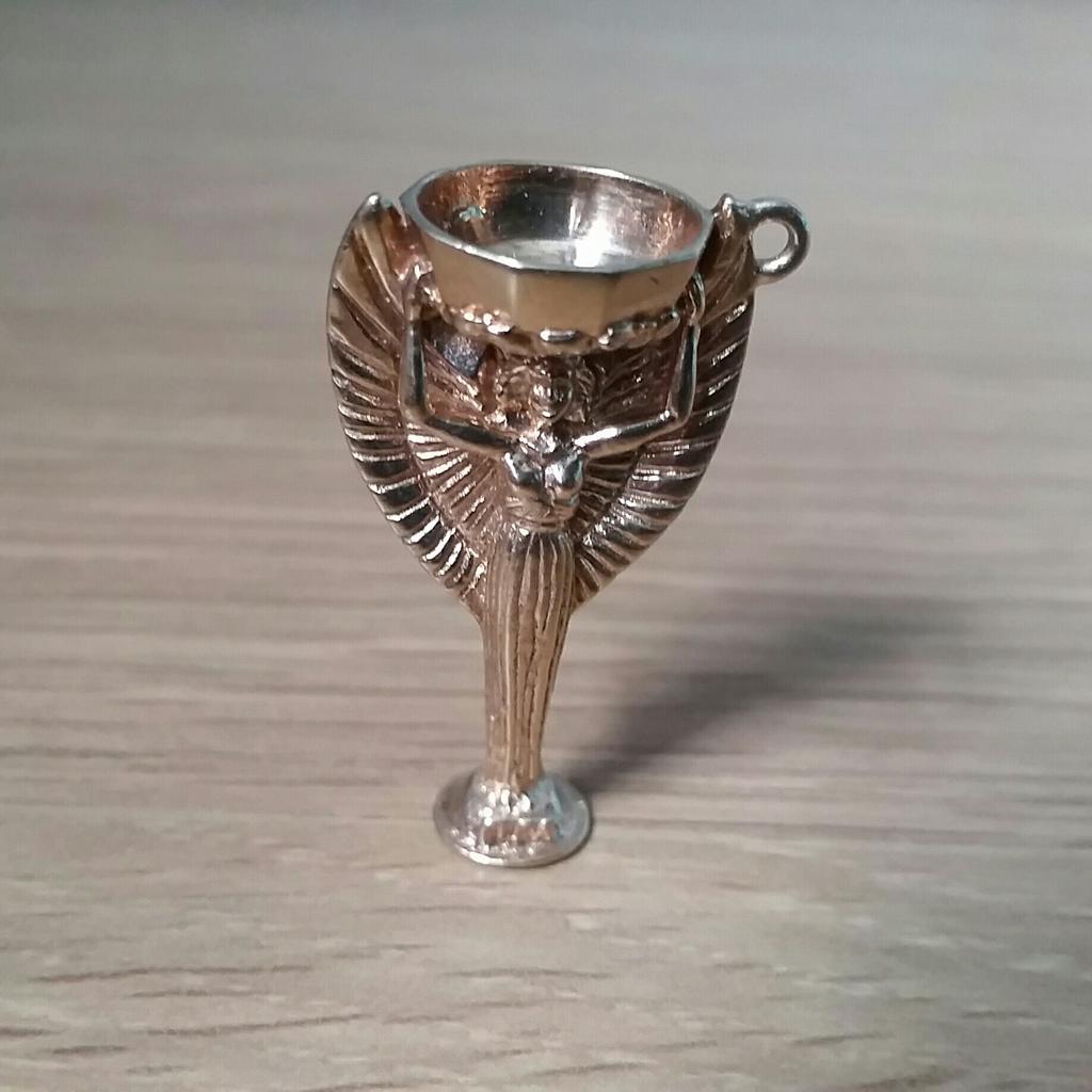 9ct gold 1966 Jules Rímet World cup replica in BA2 Marksbury für £ 280 ...