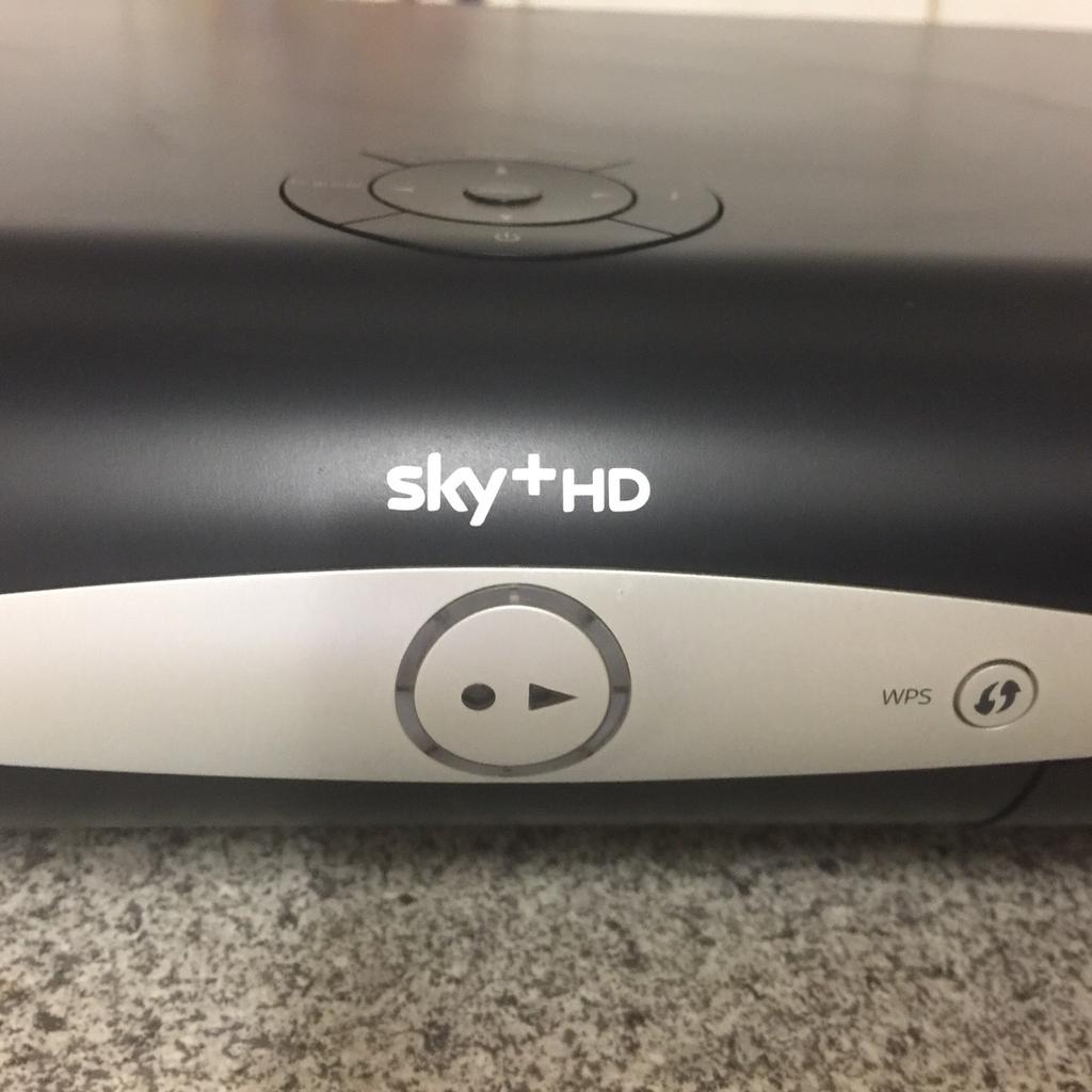 Sky plus + HD box with remote control & Modem in DY8 Dudley für £ 20,00 ...