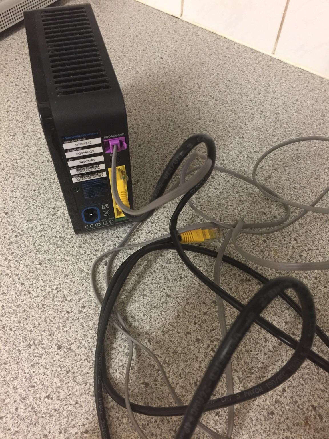 Sky plus + HD box with remote control & Modem in DY8 Dudley für £ 20,00 ...