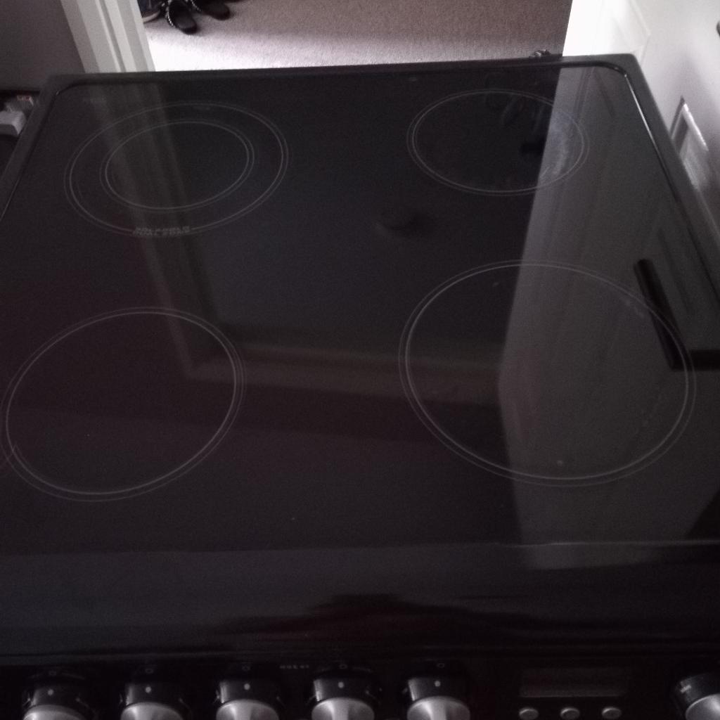 Hotpoint ultima 60cm ceramic cooker in LE11 Charnwood für £ 30,00 zum ...