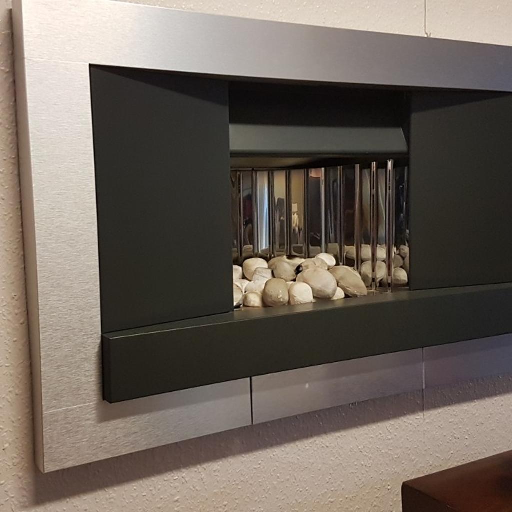Gas Fire Built into wall pebble effect in LE5 Leicester für 99,00 £ zum ...