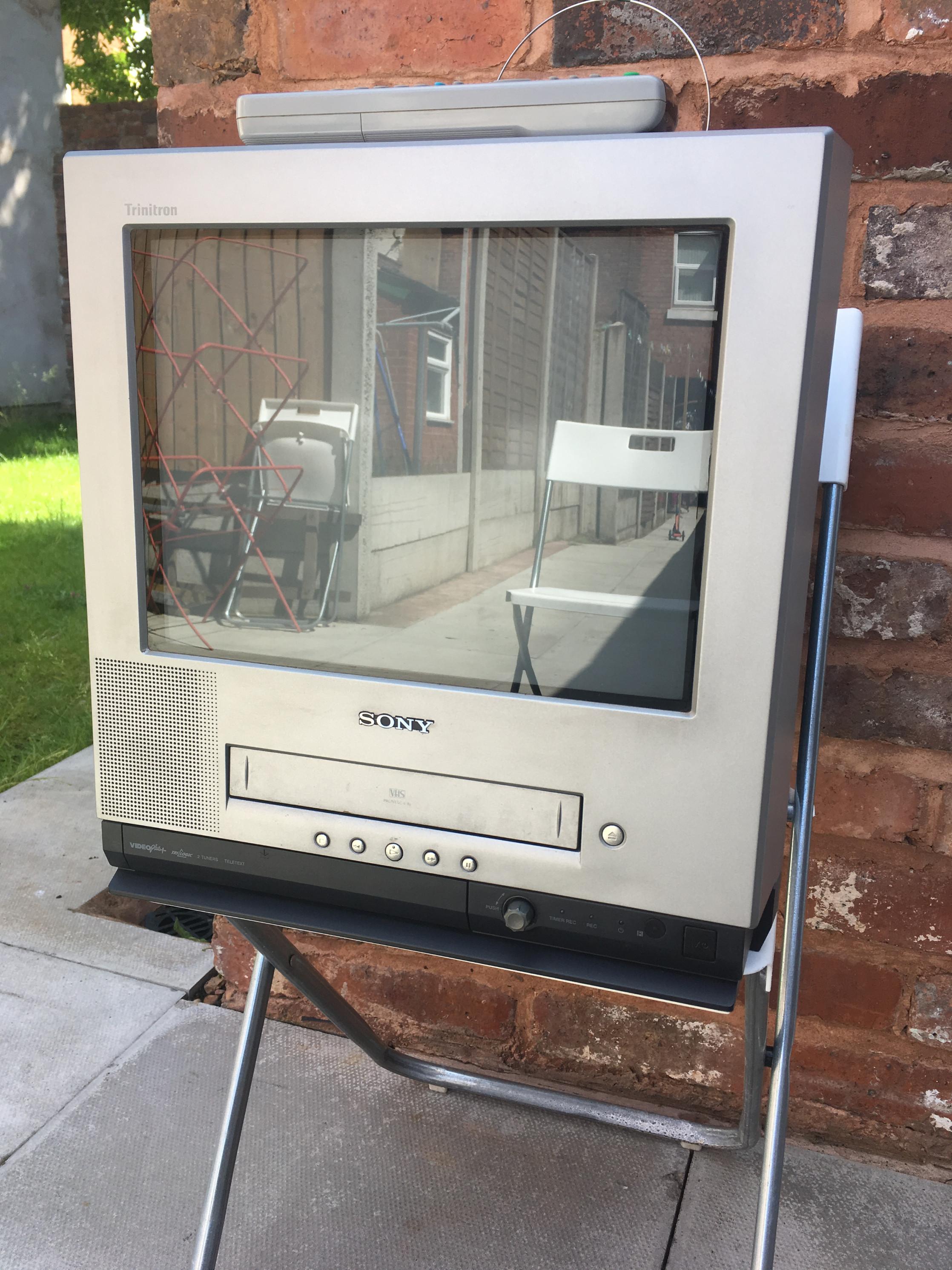 SONY TRINITRON KV-14FV1U COLOUR COMBI TV VHS in WS10 Walsall for £20.00 ...