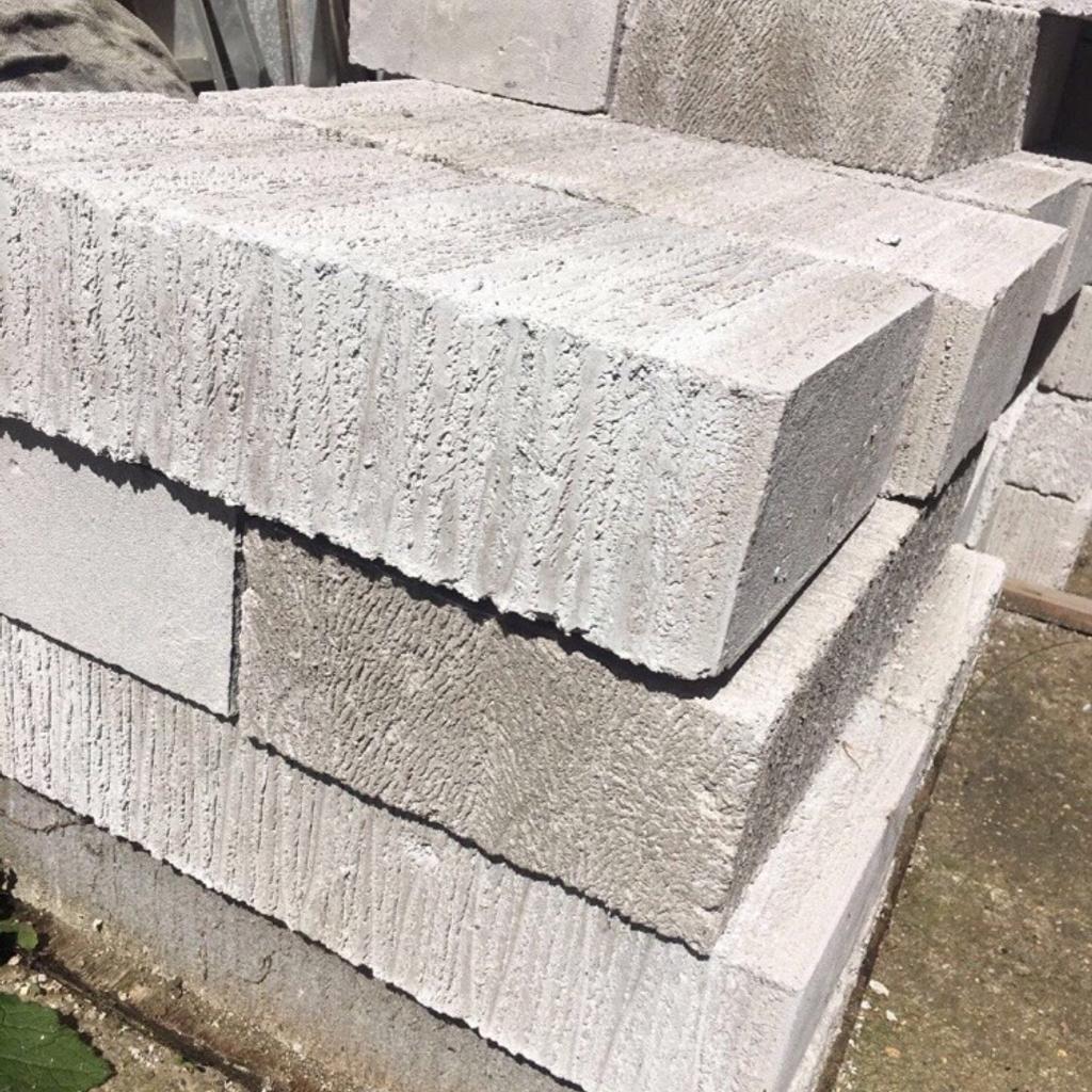 Toplite Aerated Concrete Block in RM8 Dagenham für 1,00 £ zum Verkauf ...