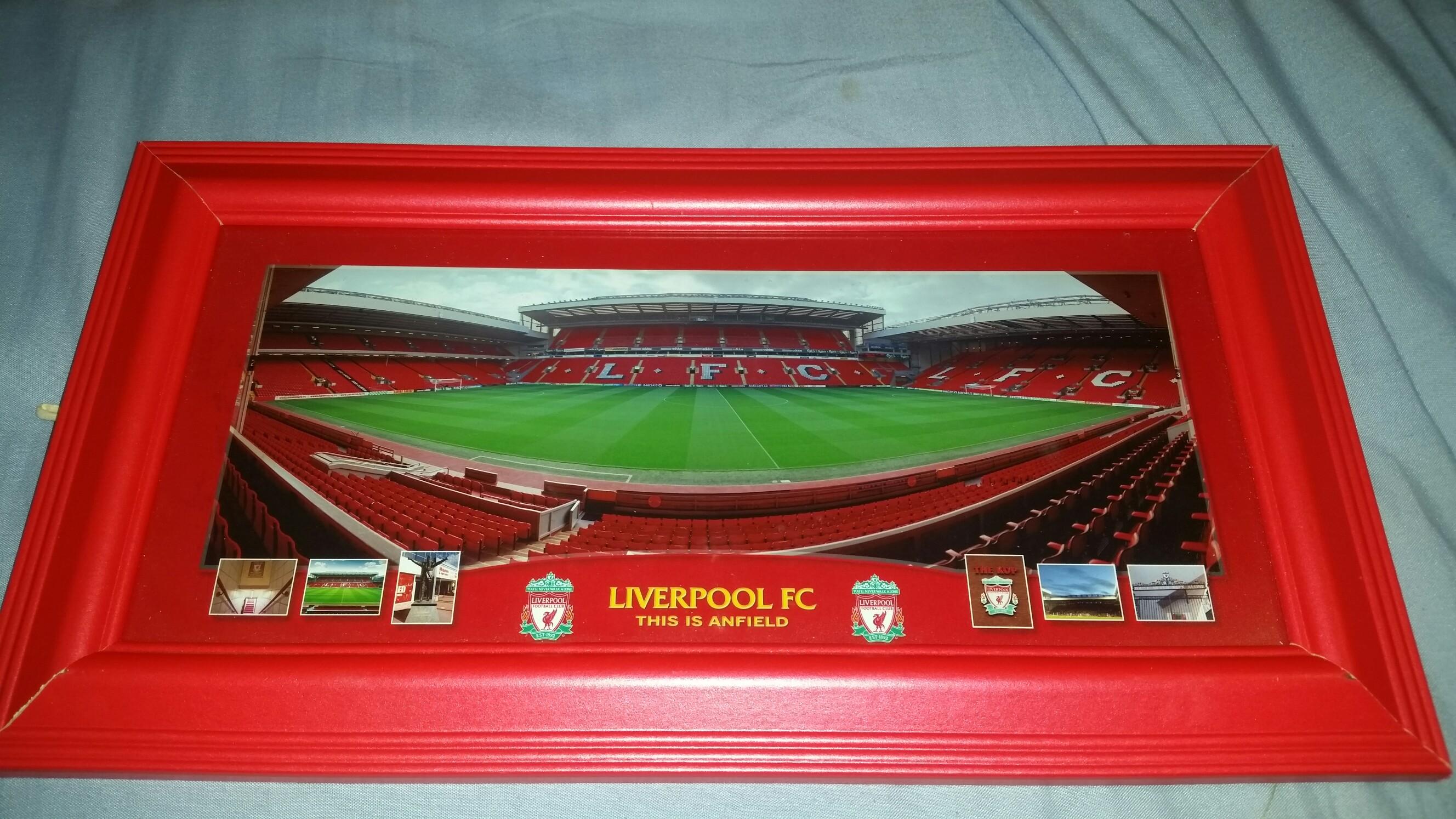 Liverpool football club picture in PL5 Plymouth für £ 2,00 zum Verkauf ...