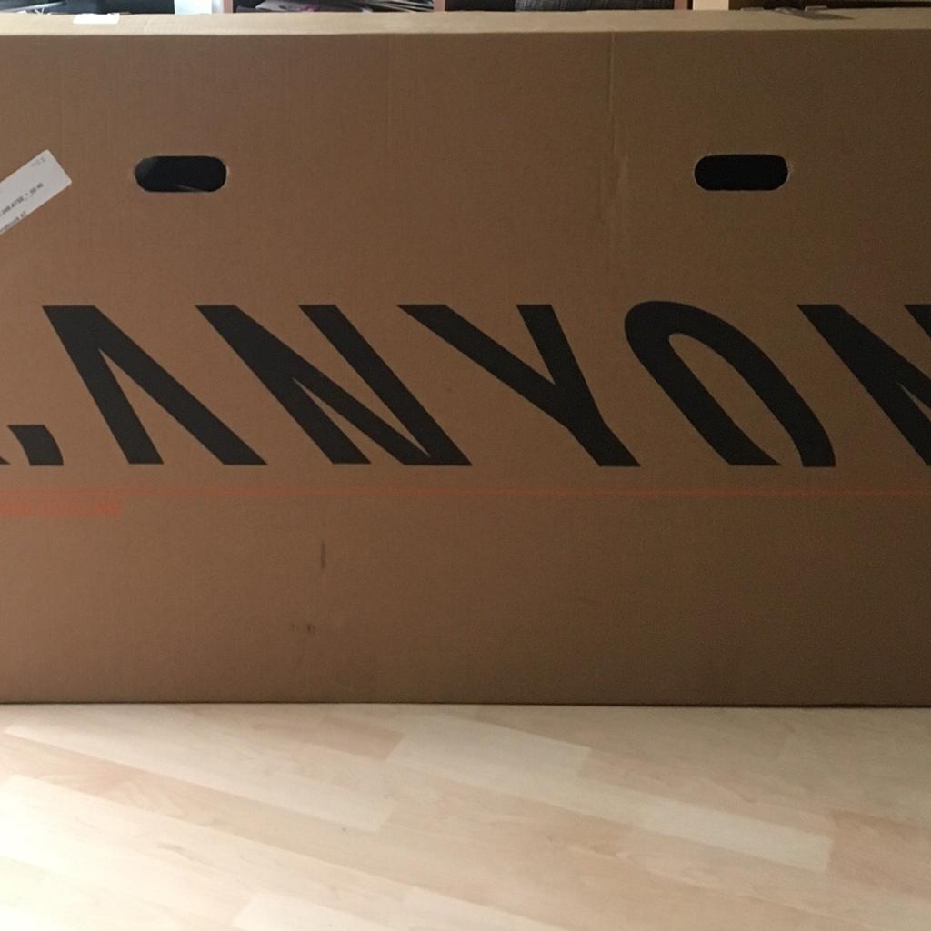 Canyon Bike Guard, Karton in 6020 Innsbruck für 1,00 € zum Verkauf ...
