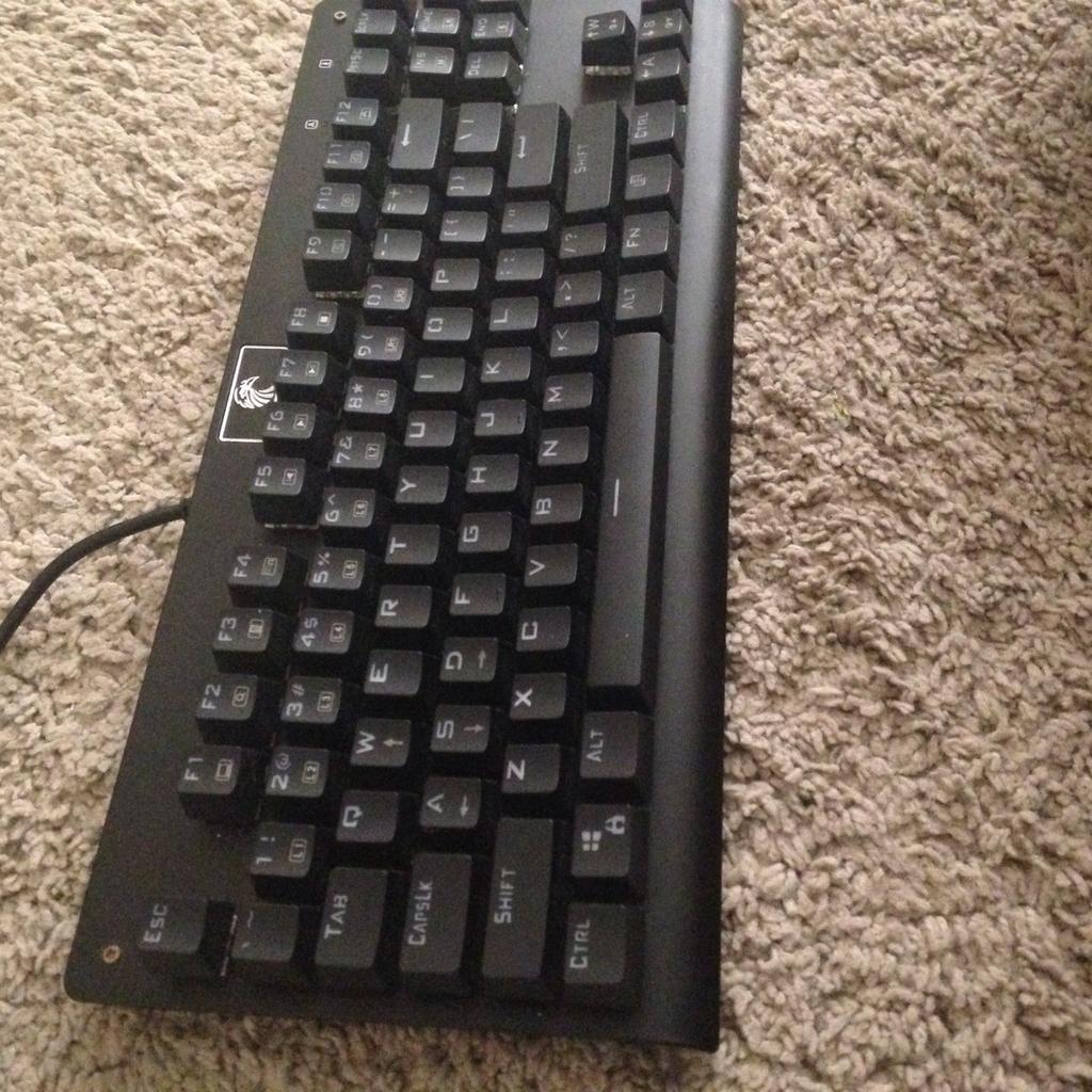 Eyspc rainbow light mechanical keyboard in HA2 London für £ 10,00 zum ...