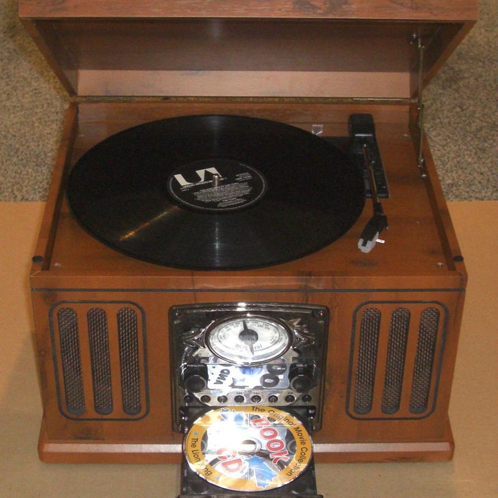 Neostar Record Player CD Radio Music System in L36 Knowsley für 45,00 ...