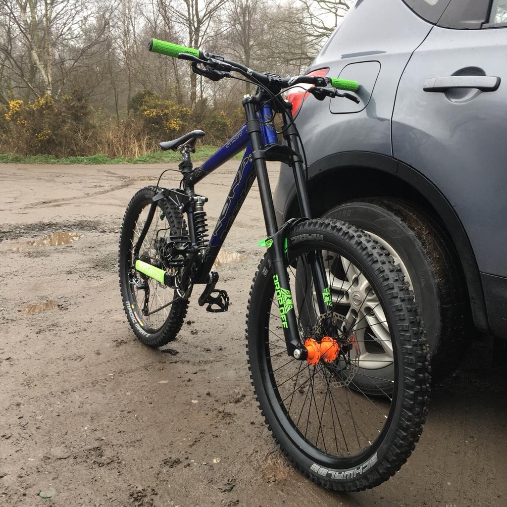 Kona stinky downhill bike in WV14 Wolverhampton für 375,00 £ zum ...