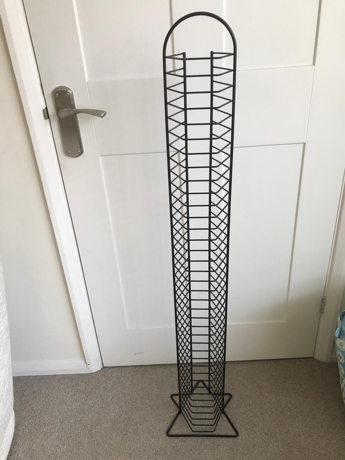 45" tall Black Metal TOWER RACK holds 74 CDs in NN9 Wellingborough für ...