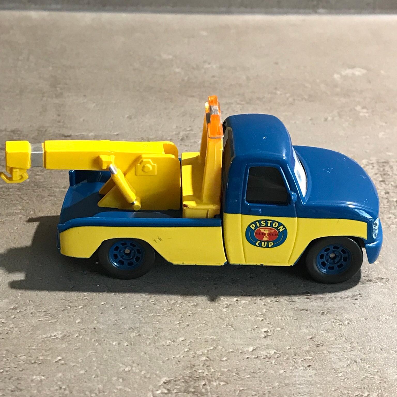 Disney Pixar Cars: Renn-Abschleppwagen Tom in 67071 Ludwigshafen am ...