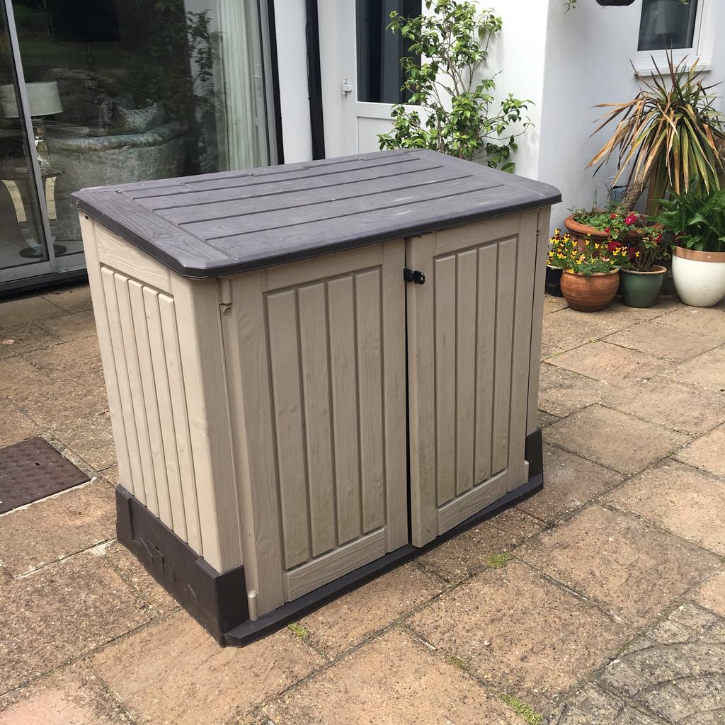 Keter Store It Out Storage Unit in North Hertfordshire für 15,00 £ zum ...