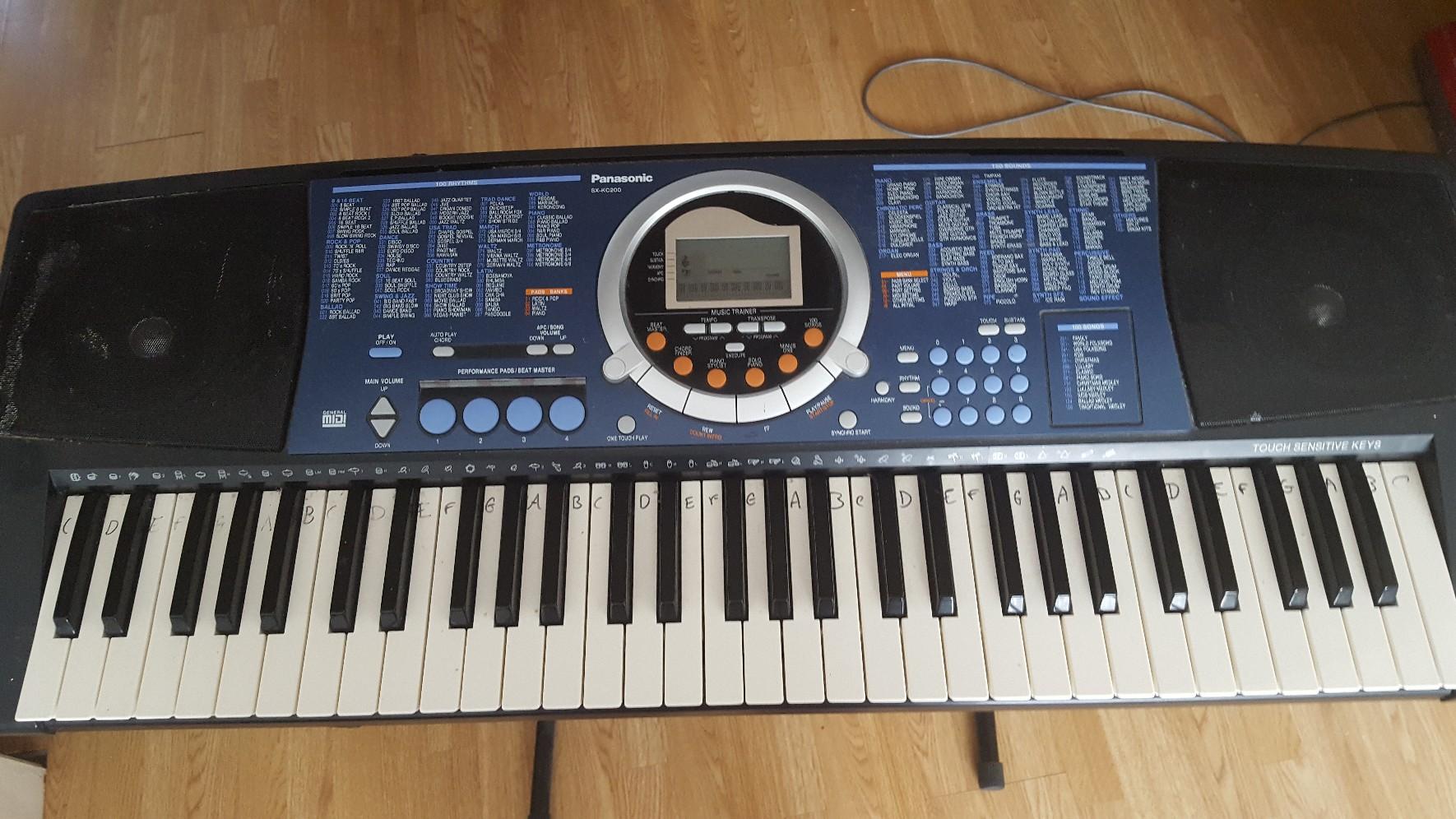 Panasonic sx-kc200 keyboard with stand in B71 Sandwell für 30,00 £ zum ...