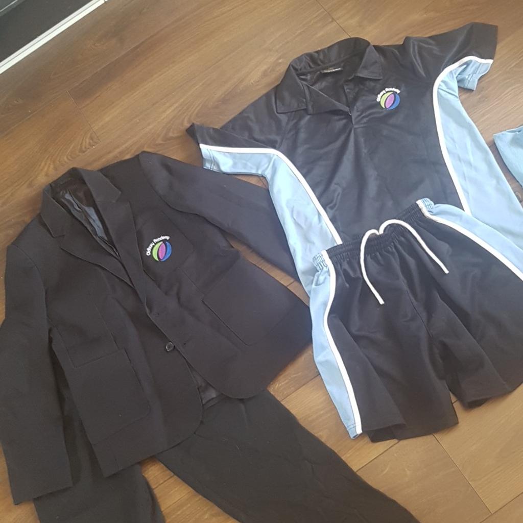 Oldbury Academy School and sport uniform in B67 Sandwell für £ 25,00 ...