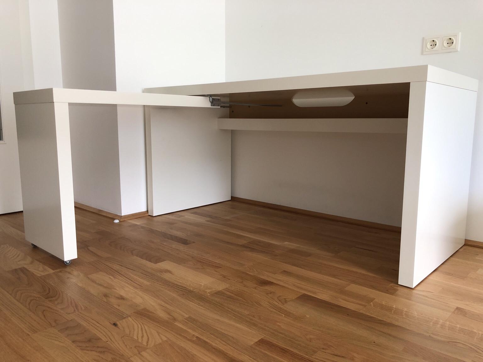 Elegantes Schreibtisch Mit Ausziehplatte Bild