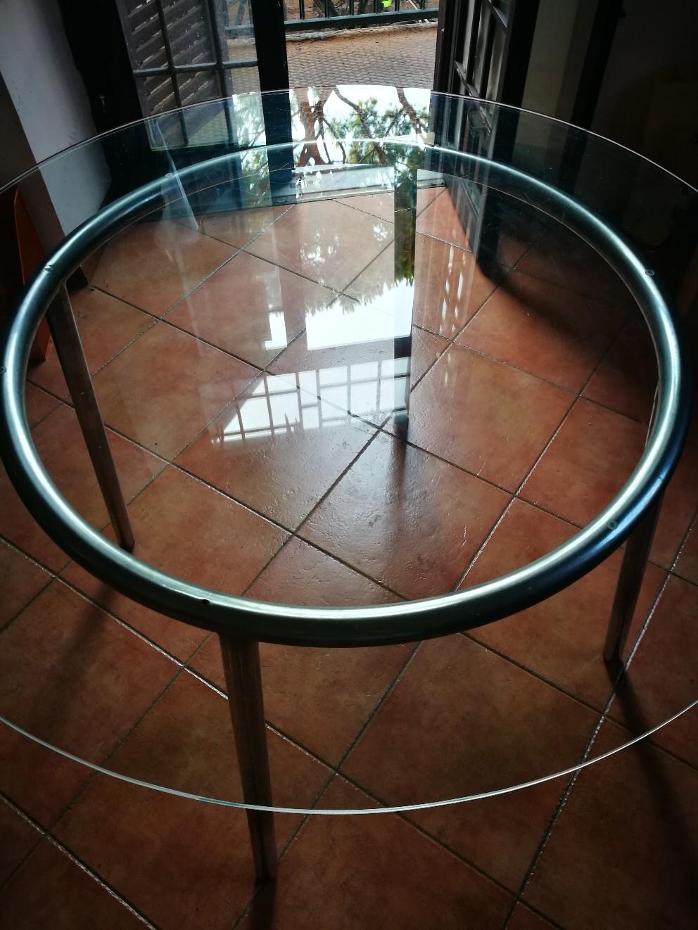Tavolo rotondo piano vetro in 00167 Roma für 30,00 € zum Verkauf ...