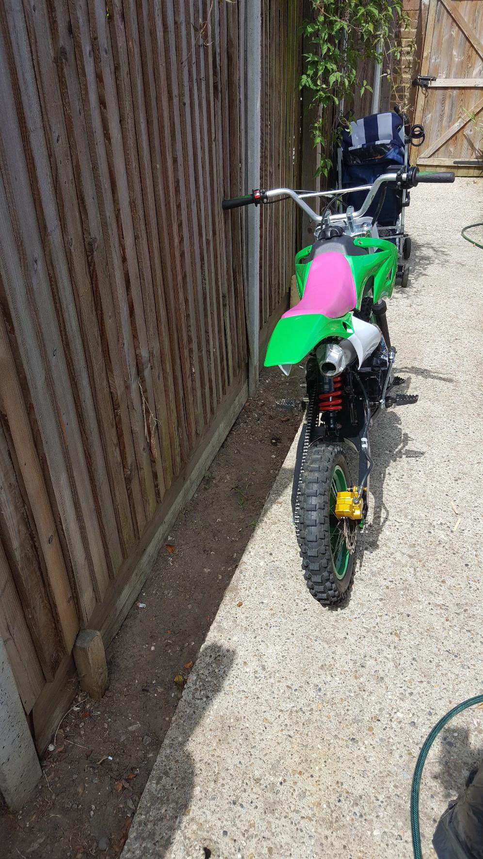 Akuma assassin 125cc Pitbike big wheel in TN23 Ashford für £ 700,00 zum ...
