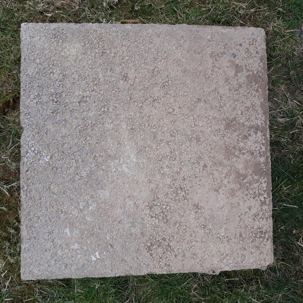 Slabs. 18 inch / 46 cm square in SY3 Shrewsbury für 1,00 £ zum Verkauf ...