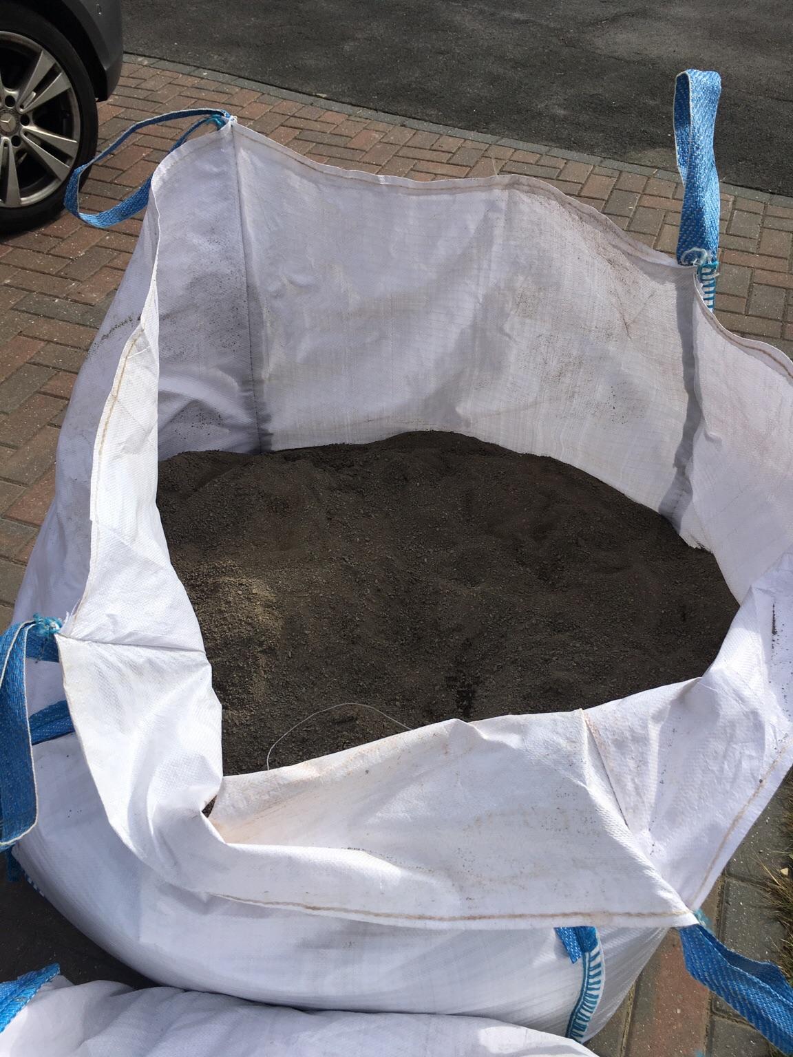FREE TO COLLECT 1/2 Ton of Sharp Sand in für gratis zum Verkauf | Shpock AT