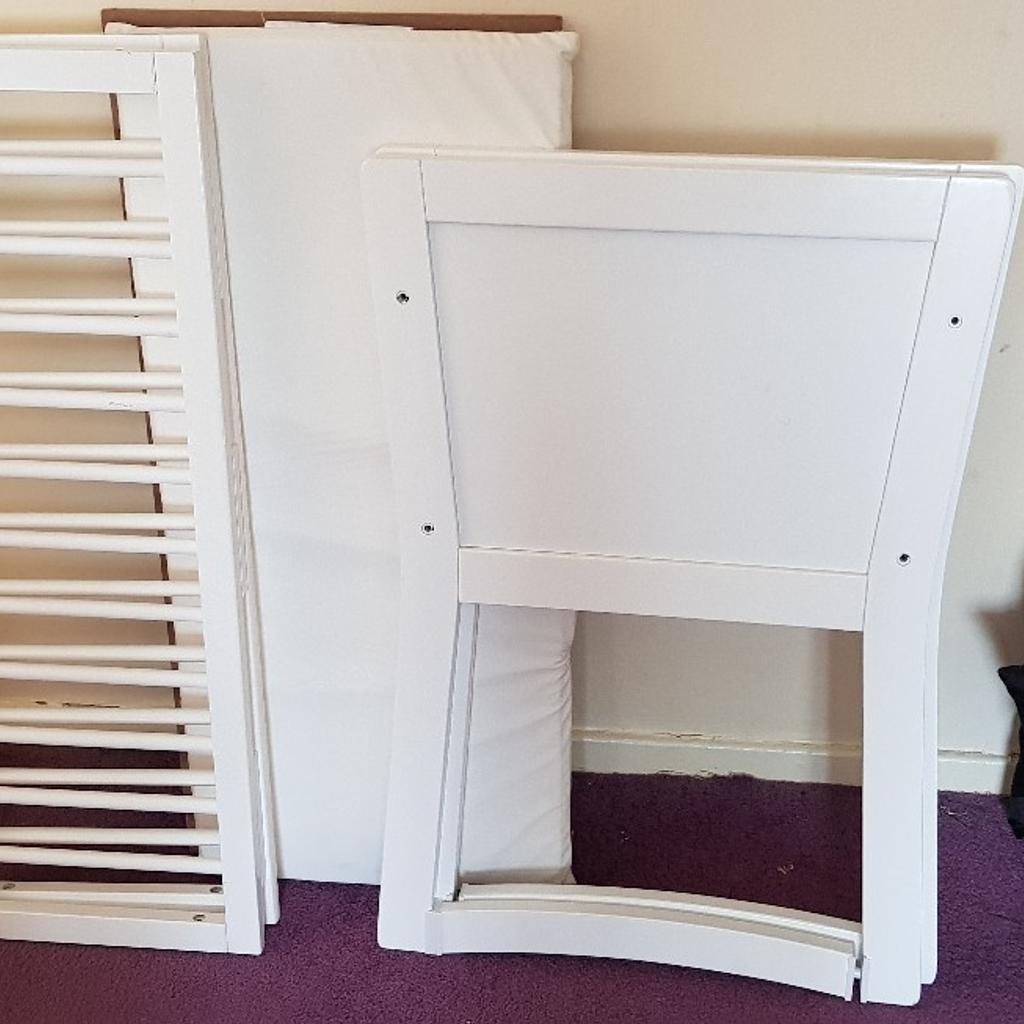 Baby's 1st crib in SS14 Basildon für 20,00 £ zum Verkauf | Shpock DE