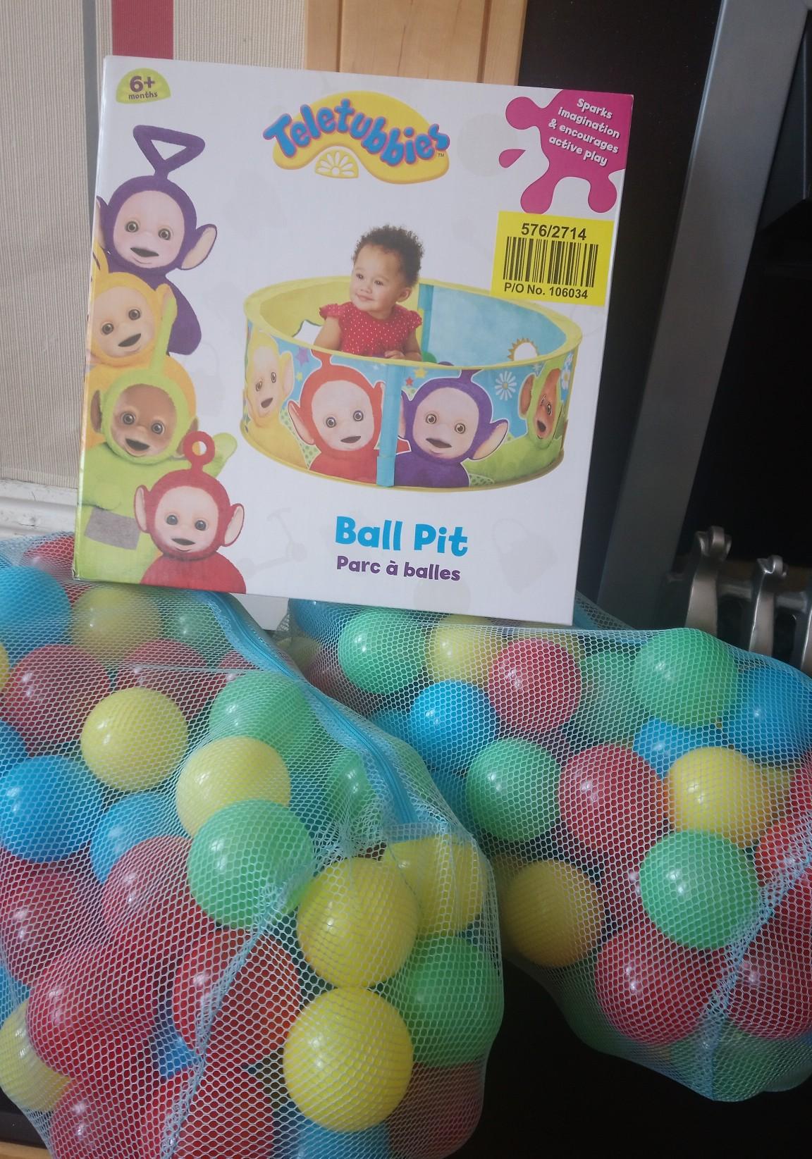 Teletubbies ball pit and ball's in s5 Sheffield für £ 10,00 zum Verkauf ...