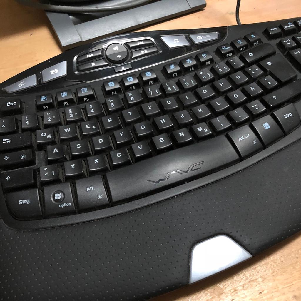 Logitech PC Tastatur wave corded Y-UV90 in 24972 Steinbergkirche für € ...